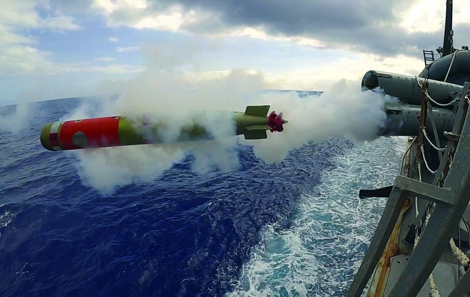 Russia equips its warships with anti-submarine missile systems ...