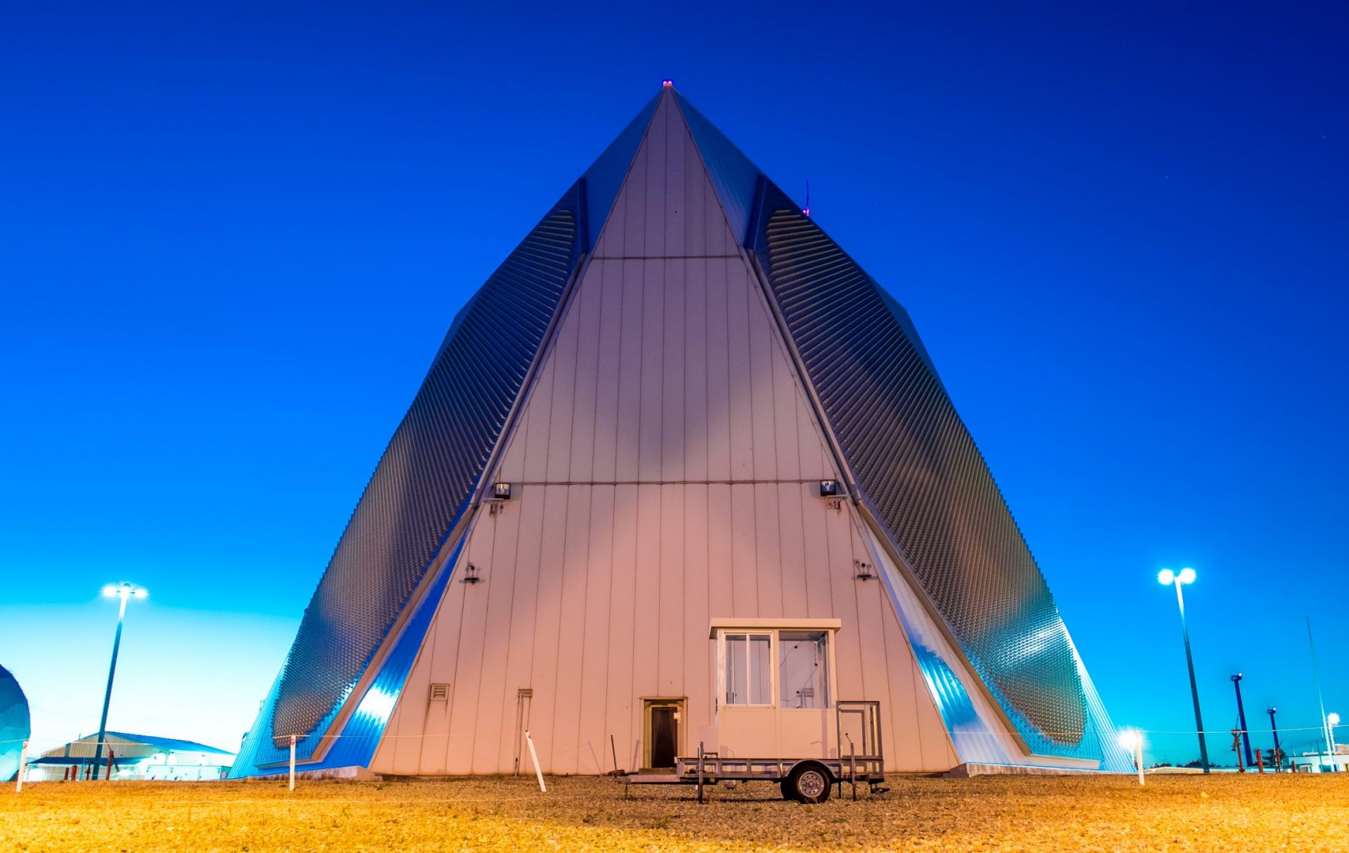 Complete Defense Requires Early Warning Radar EWR provides 360-degree ...