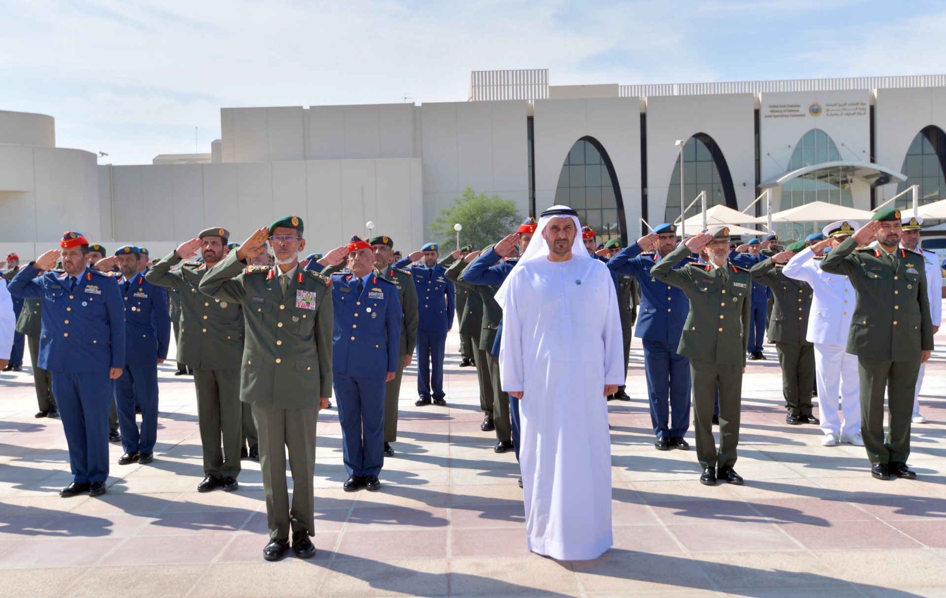 Chief of Staff of the UAE Armed Forces marks Commemoration Day at ...