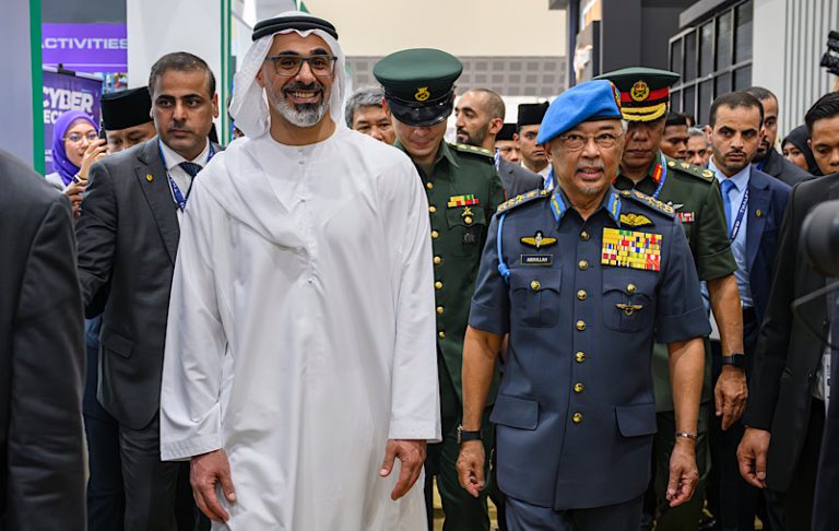 Khaled bin Mohamed bin Zayed and King Al-Sultan Abdullah visit maritime ...