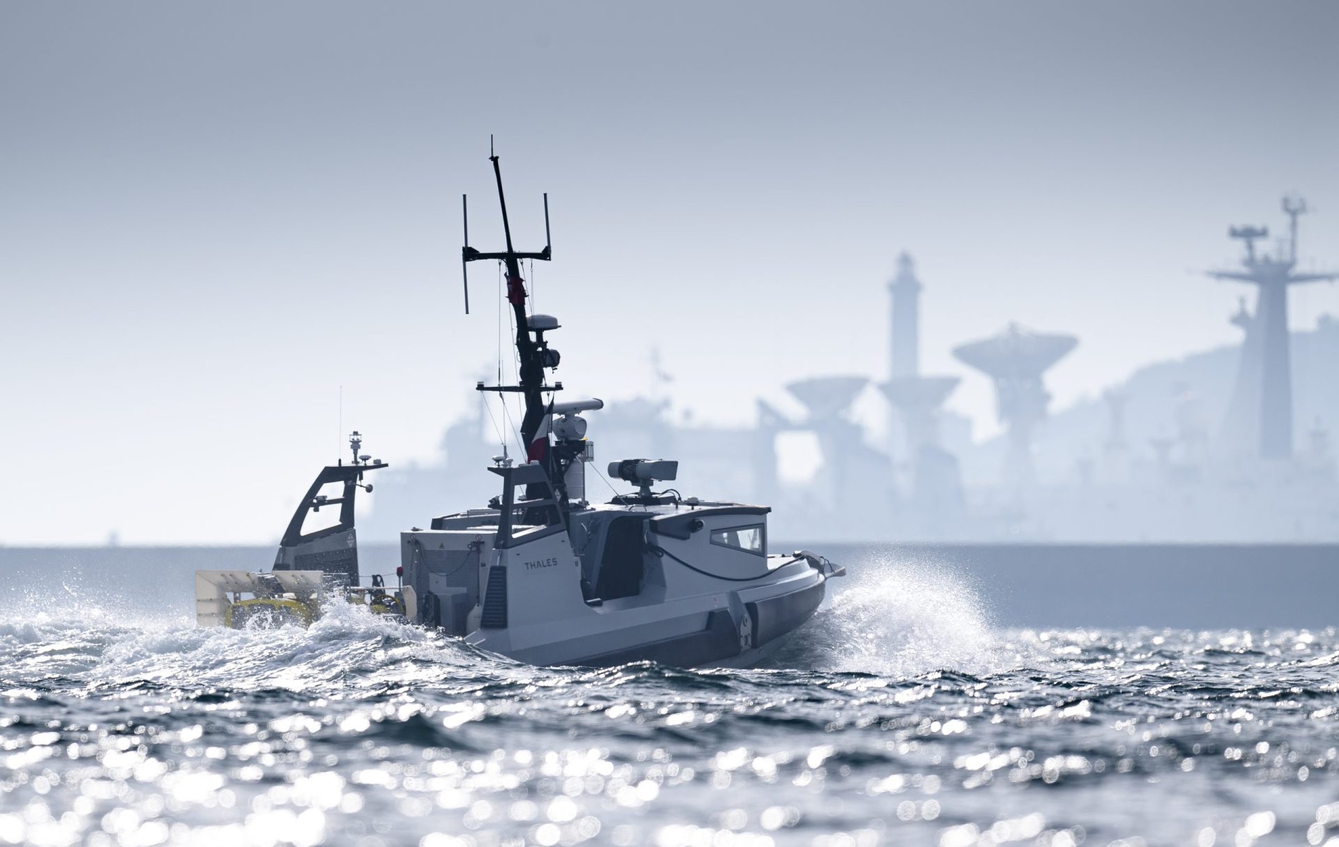 Britain Tests New Unmanned Boats for Maritime Mine Countermeasures ...