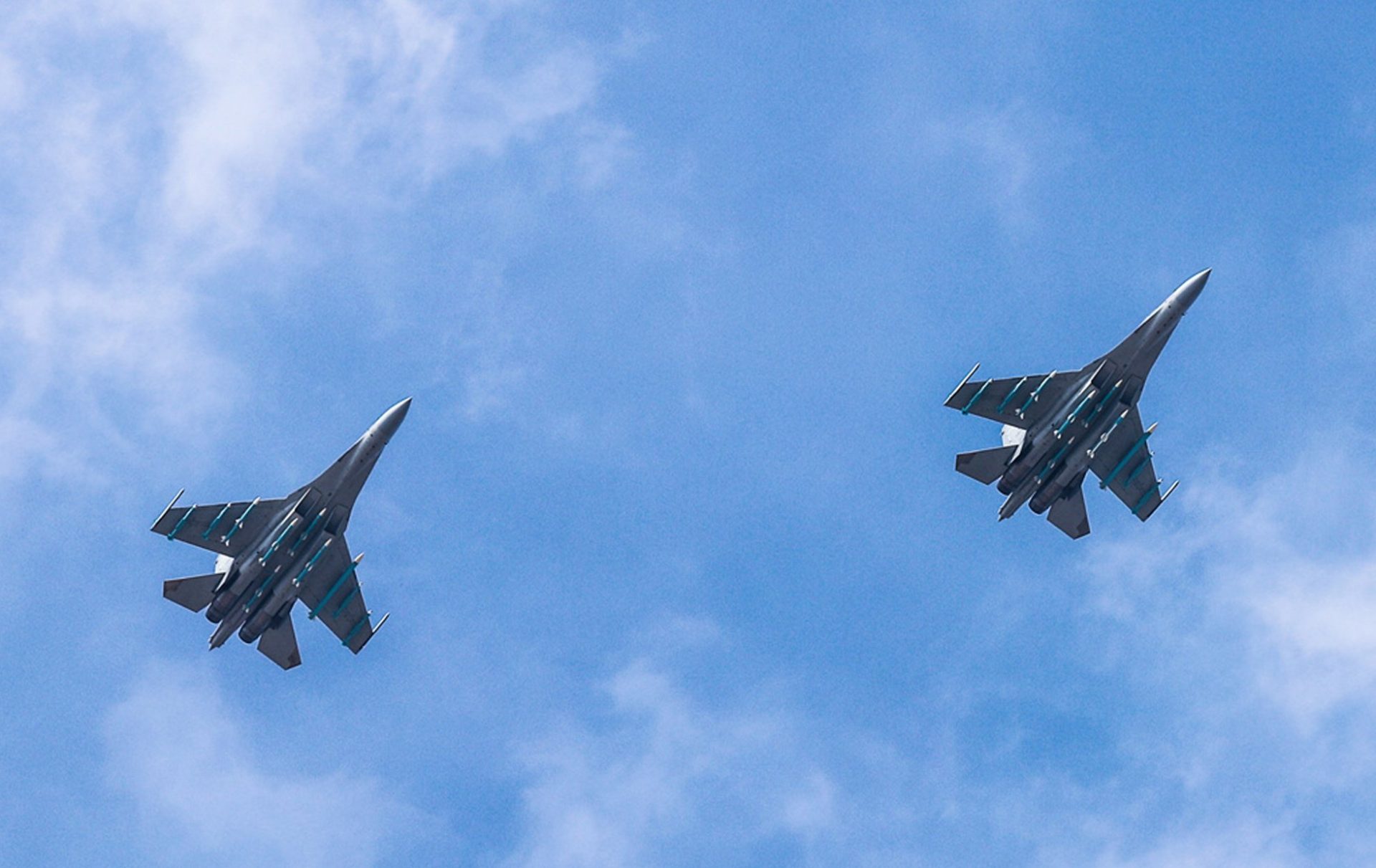 China Deploys J-16 Aircraft Armed With PL-17 Missile – Aljundi Journal ...